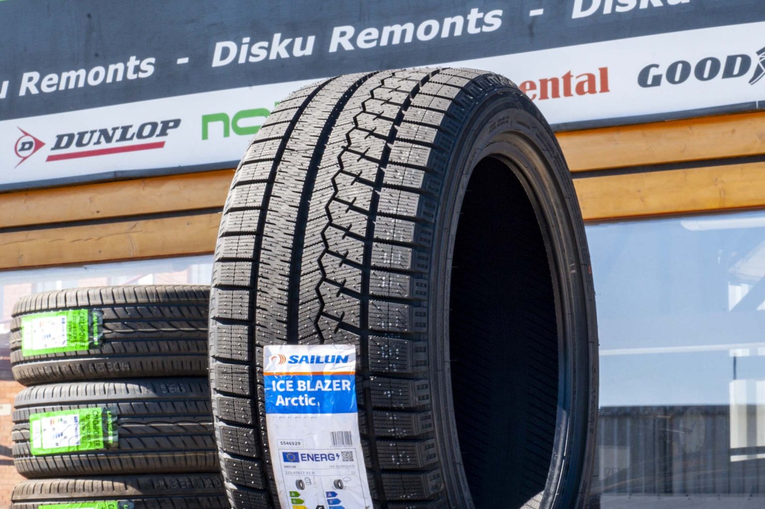 205/60R16 Sailun Ice Blazer Arctic 96H XL • MMK Riepas