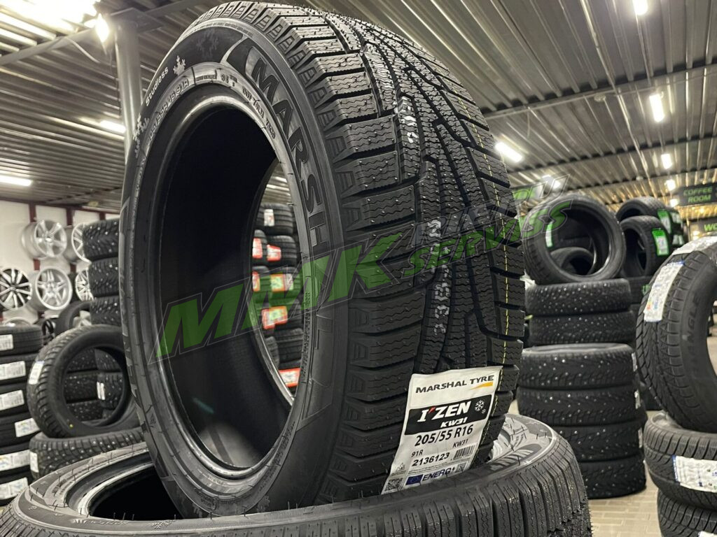 215/55R17 Marshal I'Zen KW31 98R XL (Kumho) • MMK Riepas