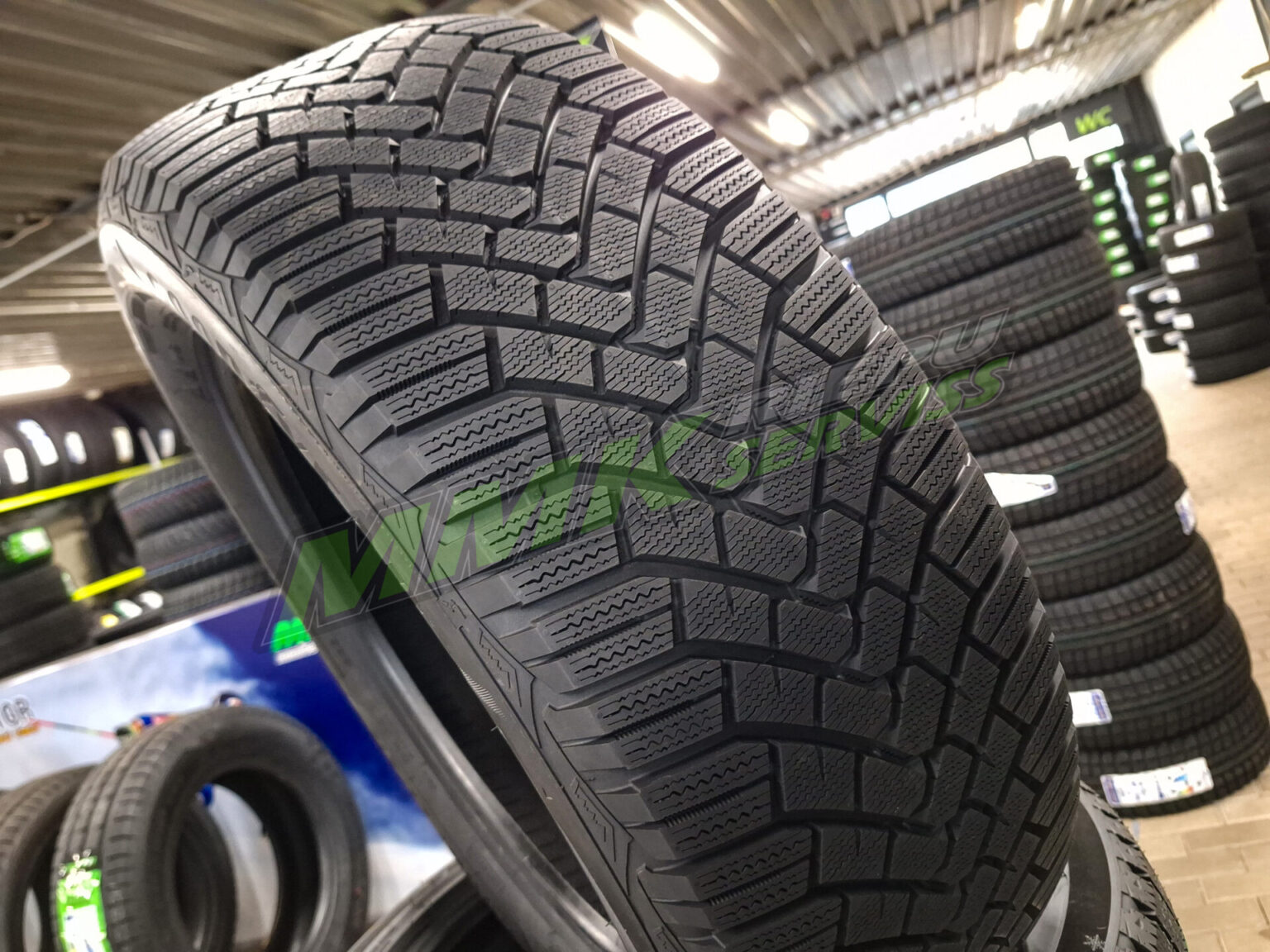 225/50R17 Goodyear UltraGrip Ice 3 98T XL FP DOT23 • MMK Riepas