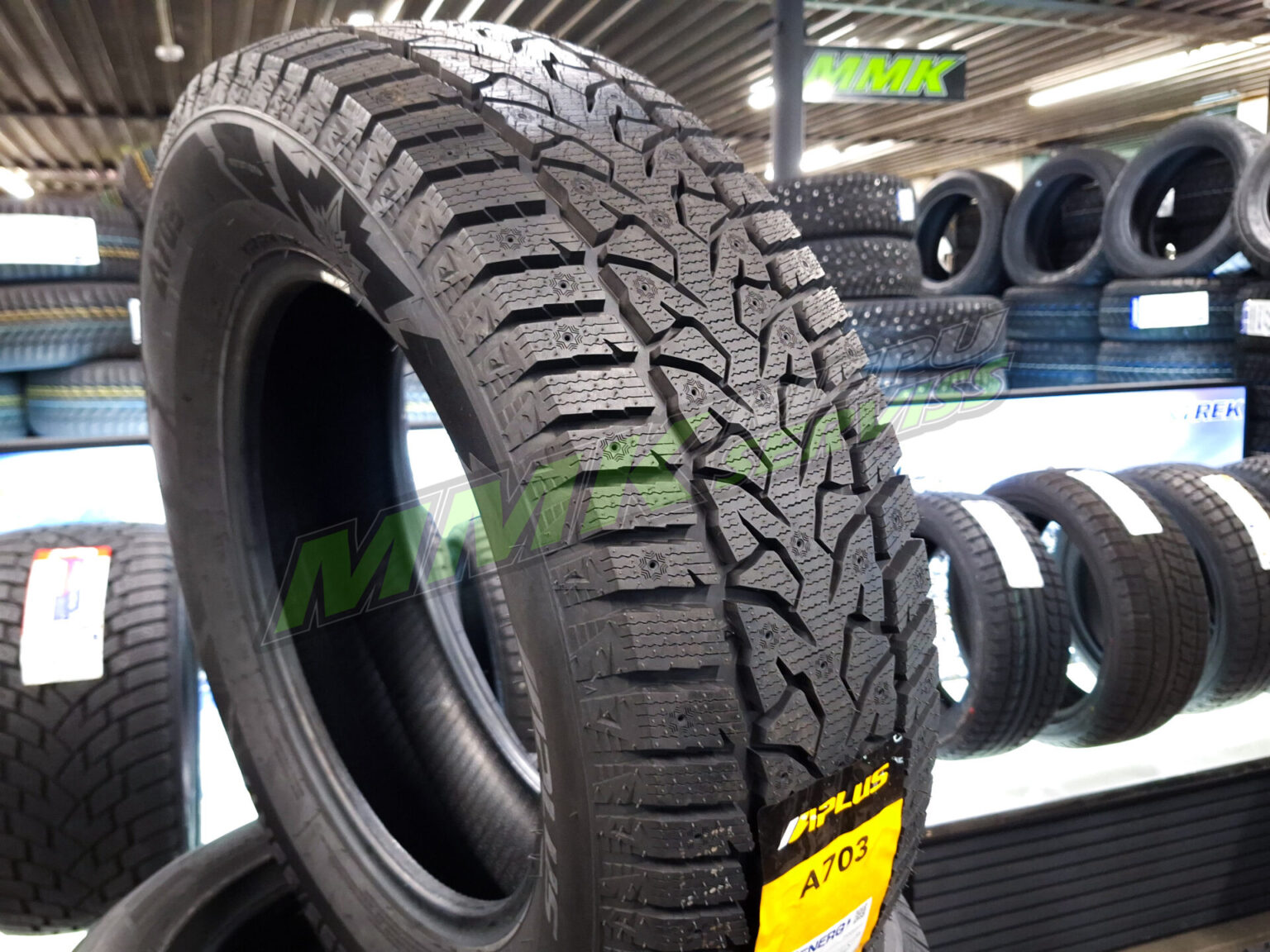 235/65R16C Aplus A703 121/119R 12PR • MMK Riepas