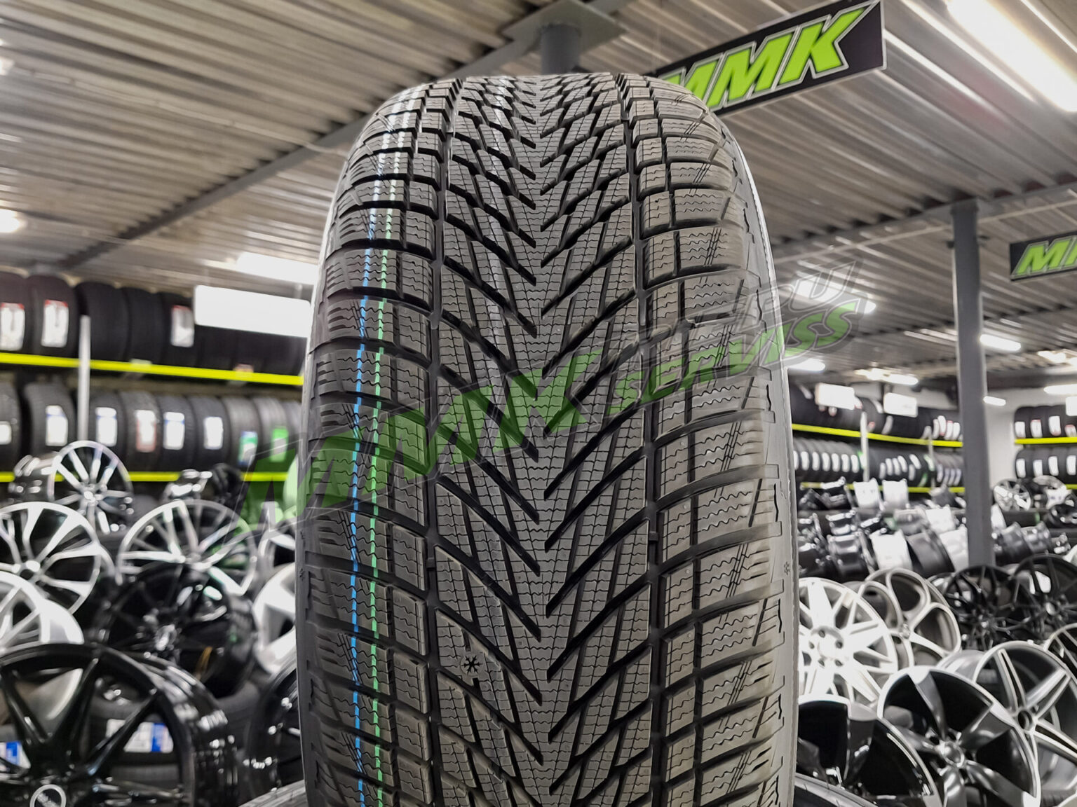 215/65R17 Goodyear UltraGrip Performance 3 99H (+) • MMK Riepas
