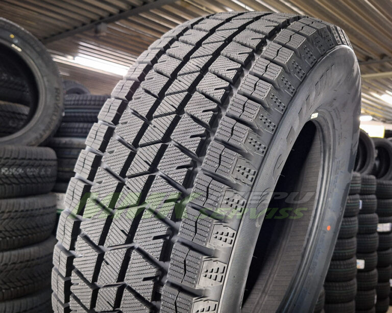 235/65R17 Sailun Ice Blazer Arctic SUV 104T • MMK Riepas