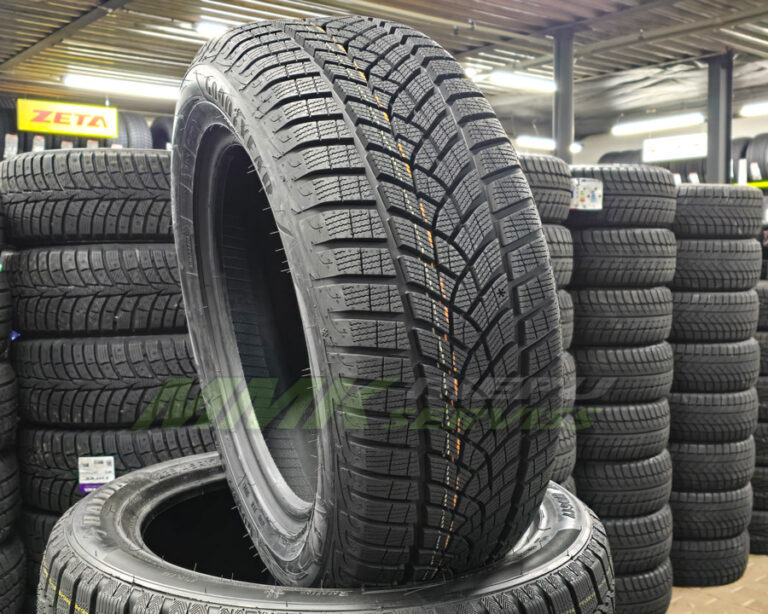 235/65R17 Goodyear UltraGrip Performance+ SUV 104H • MMK Riepas
