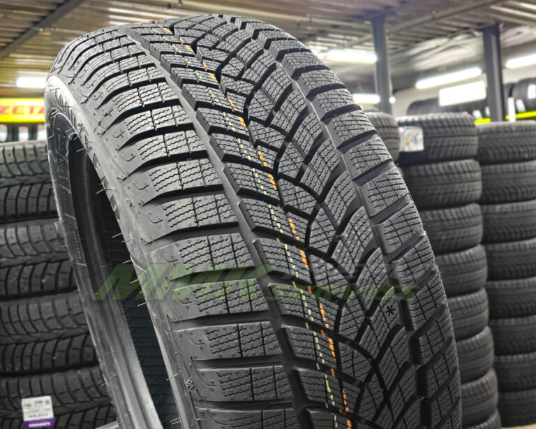 235/65R17 Goodyear UltraGrip Performance+ SUV 104H • MMK Riepas